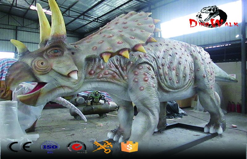 Animatronic Dinosaur simulation Triceratops model