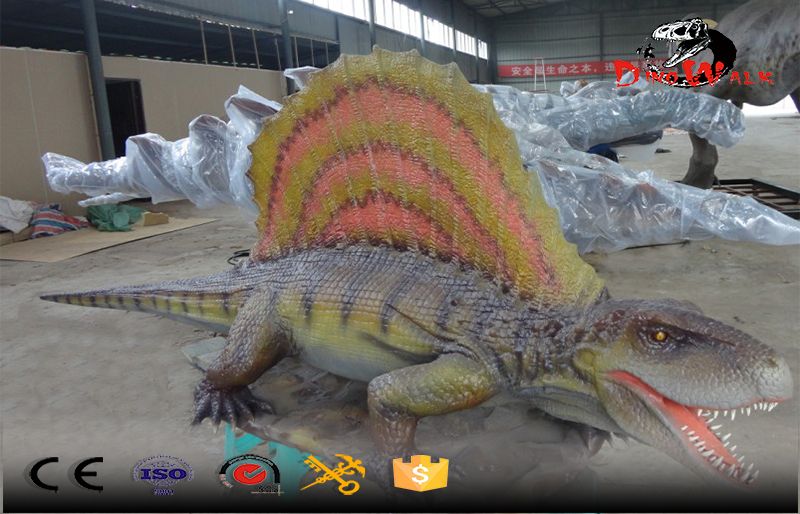 lizard like dinosaur movement simulation outdoor display